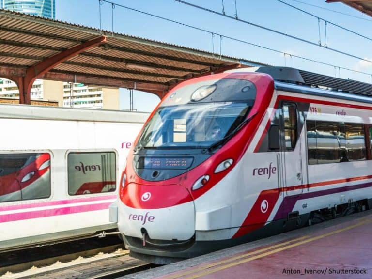 Cómo funcionan los cambios y anulaciones de billetes tren y AVE en ...